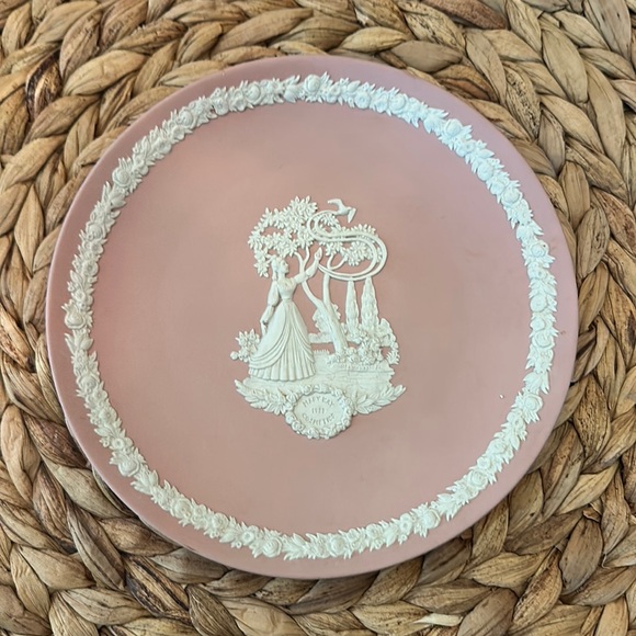 Wedgwood | Other | Vintage Wedgwood Jasperware 983 Pink Mary Kay ...